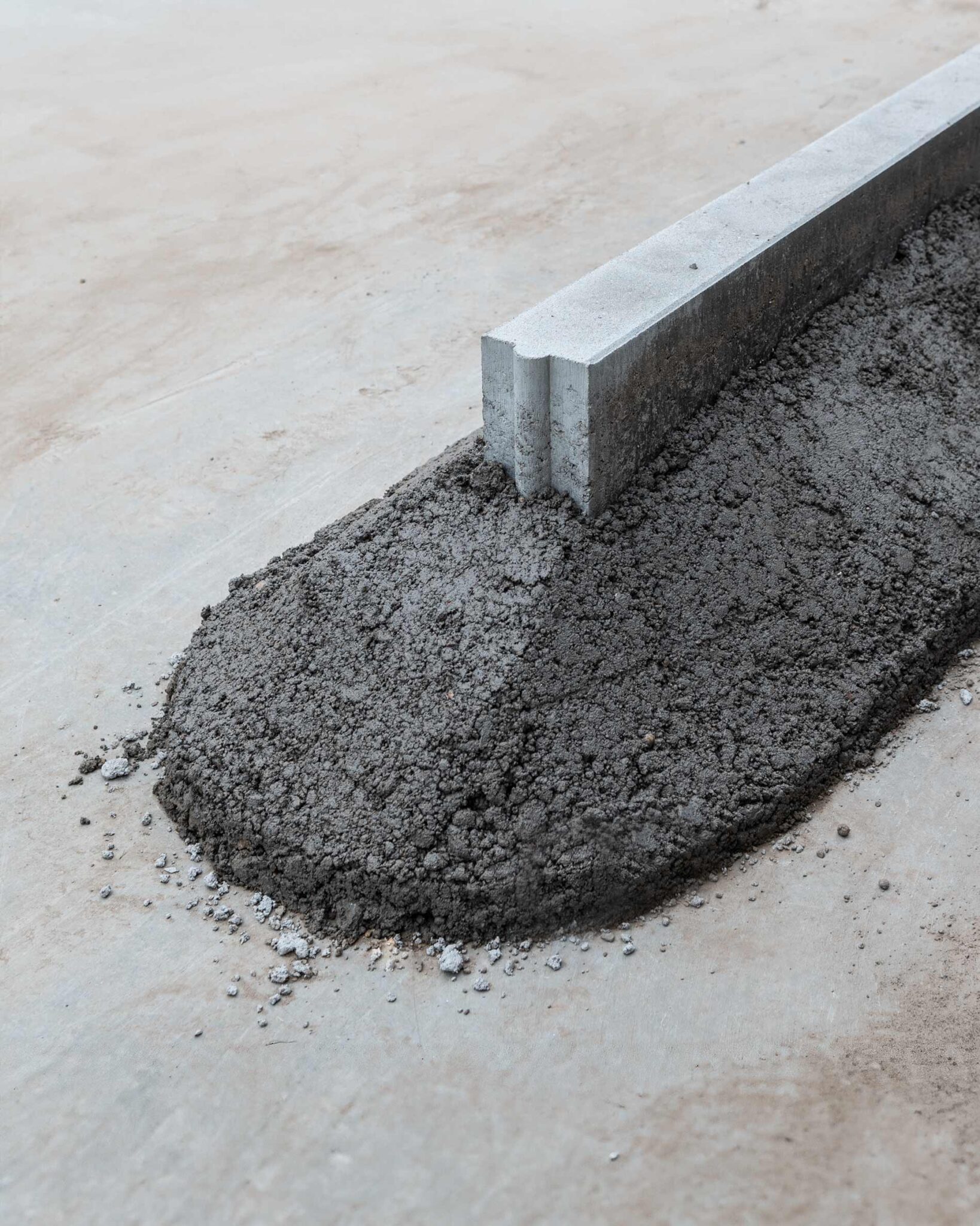 Magere beton - schraal beton - Droogbeton - RE-Mix Mengcentrale